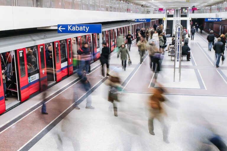 Conoce Todo lo Que Tiene una Terminal de Autobuses | ER